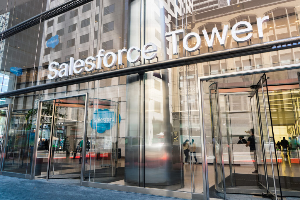 Salesforce adquiere Doti para potenciar su búsqueda empresarial con IA ...